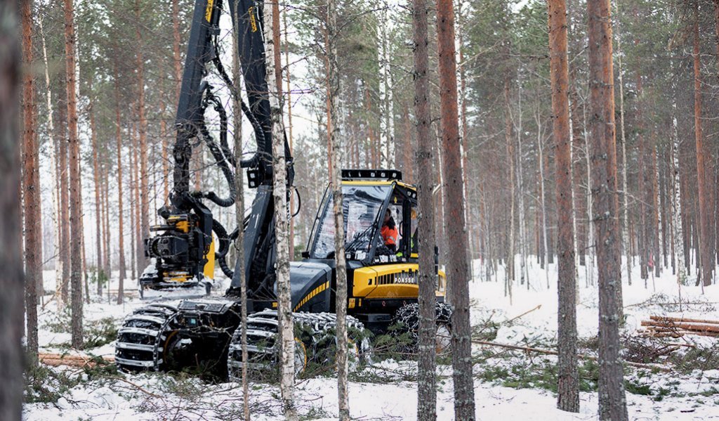 Metsäkoneyrittäjyyttä laatu edellä - Metsään-lehti